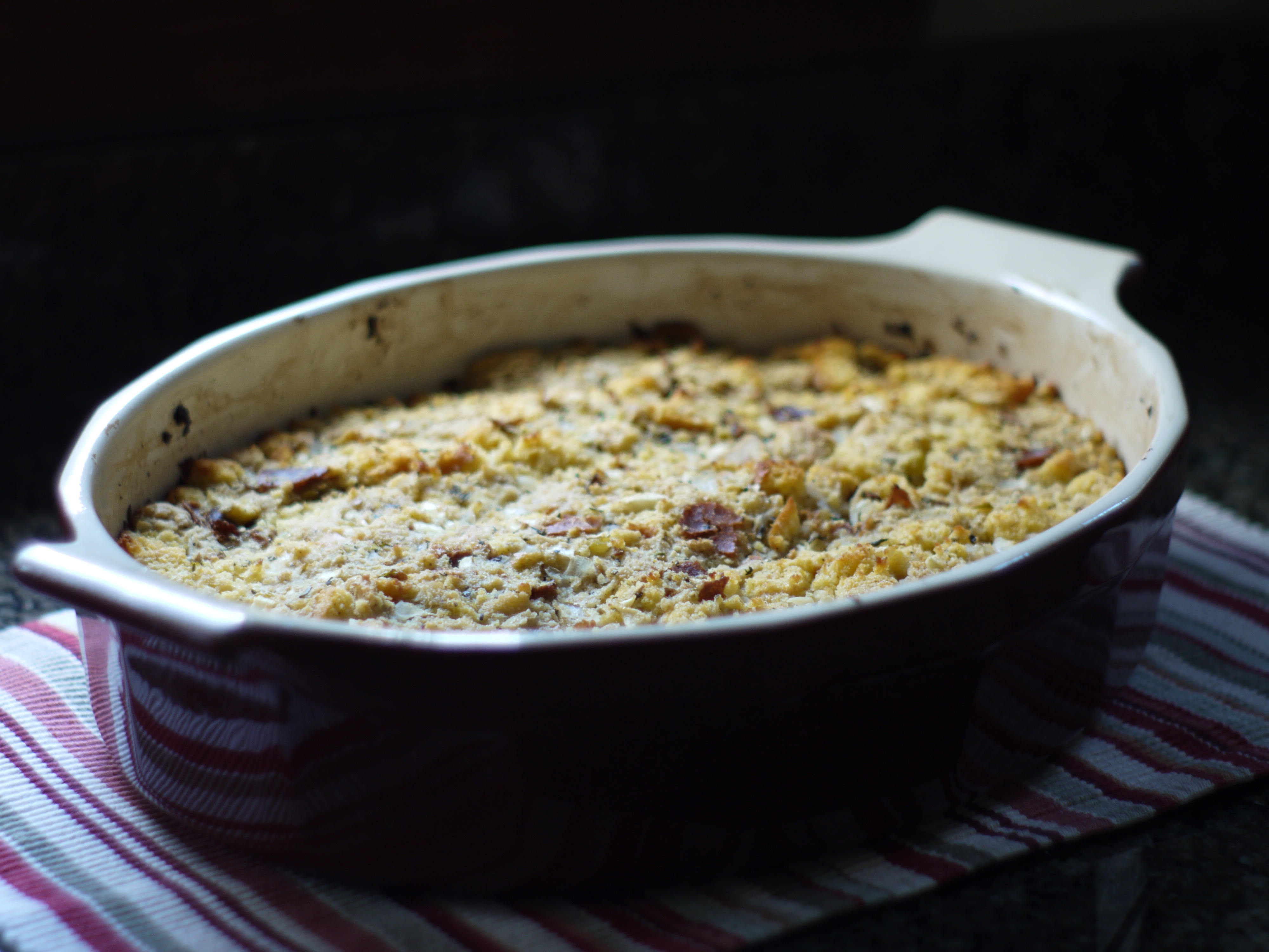 Yankee Cornbread Stuffing – SpoonGood